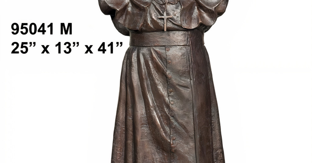 Tk 95041m Bronze Standing Pope Medium Size